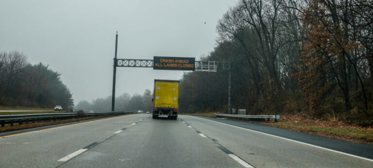 9 Essential Motorway Driving Tips | GoSkippy